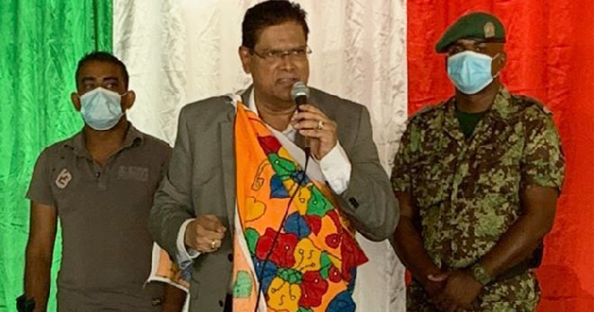 Breaking: Regering geeft bonus in november en december | Suriname ...