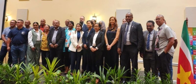 EENVOUDIGERE VISUM- EN INREISPROCEDURES VOOR SURINAME TOEGELICHT ...